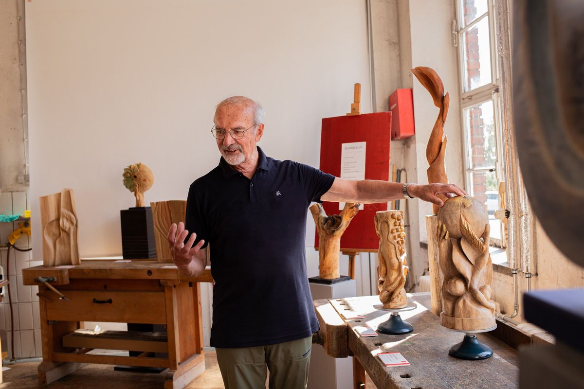 Pressestelle Bistum Würzburg: Ausstellung „Holz-sichtig“